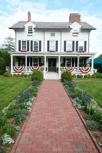 New Owners Reinvigorate Hedges Inn | Home & Garden | 27east.com