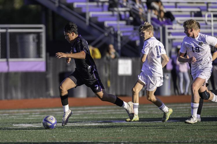 Experienced Seniors To Anchor Hampton Bays Boys Soccer | Sports ...