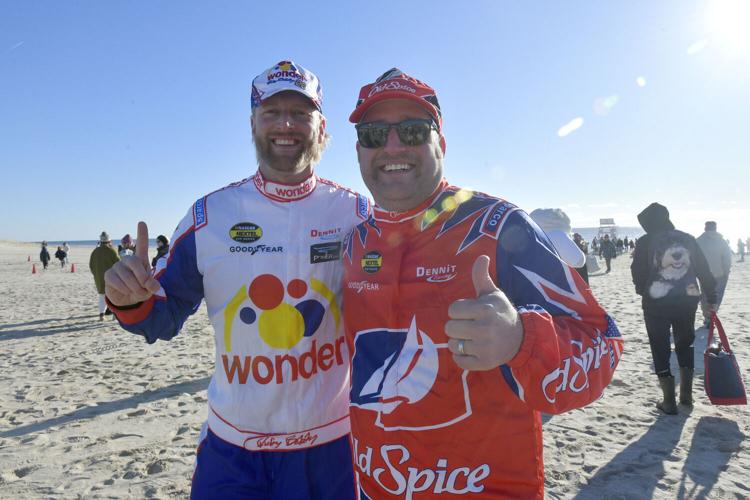 PHOTOS: Cold Weather, Warm Hearts At Polar Bear Plunge | News | 27east.com