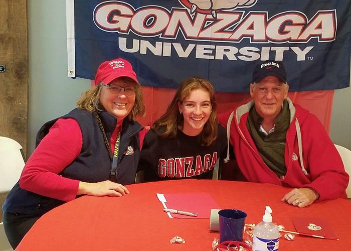 Westhampton Tennis Phenom Rose Hayes Makes It Official With Gonzaga ...
