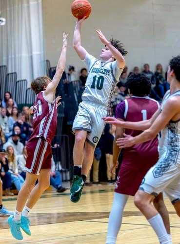 Emerson Propels Westhampton To Win Over East Hampton | Sports | 27east.com