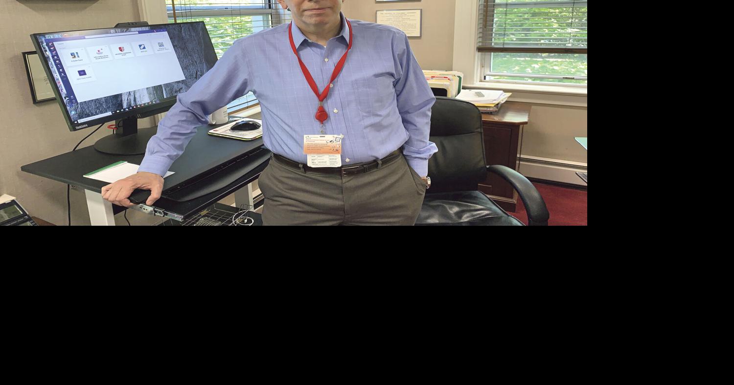 Q&A: Robert Chaloner Reflects on His 16-plus Years at Stony Brook ...