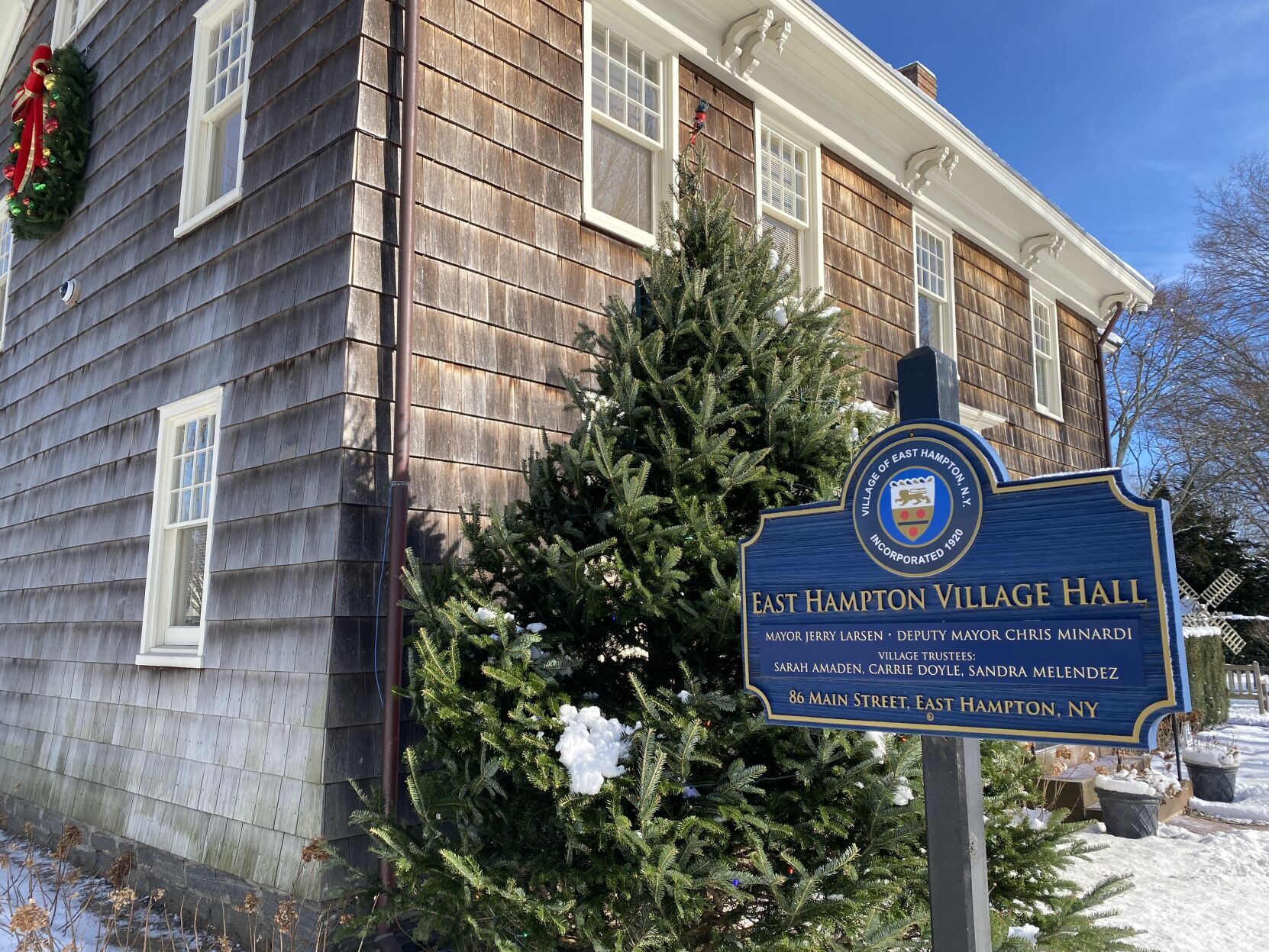 East Hampton Village Set To Cover Full Cost of Staff Insurance in Major ...
