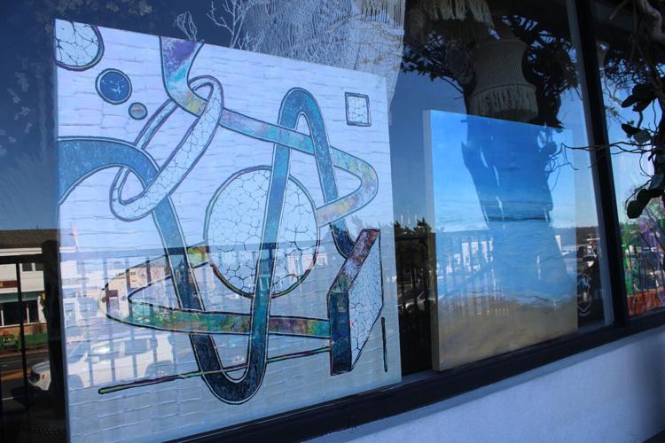 Montauk Artists Decorate Vacant Windows With Paintings for Winter ...