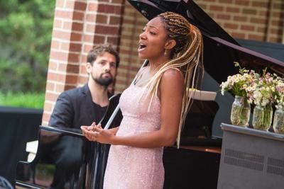 Joy Jan Jones Performs in East Hampton | Arts & Living | 27east.com