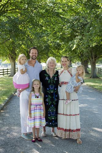 Peconic Land Trust Hosts 'Through Farms and Fields' Benefit | The East ...