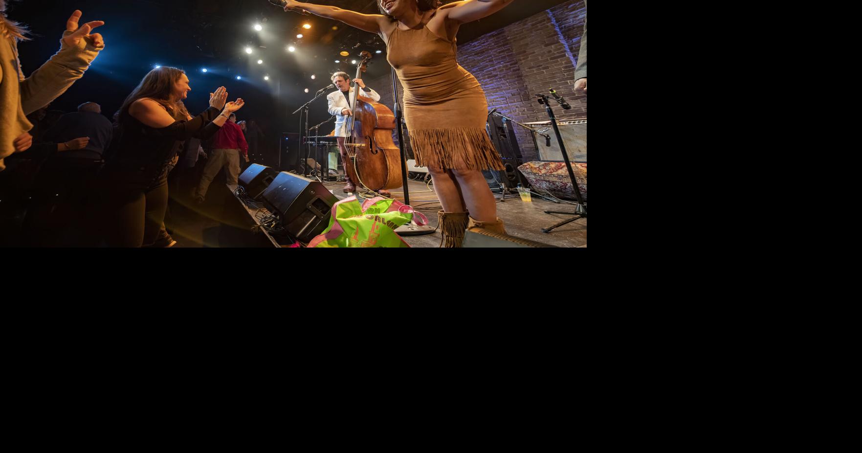 The HooDoo Loungers Light Up New Year’s Eve | Arts & Living | 27east.com