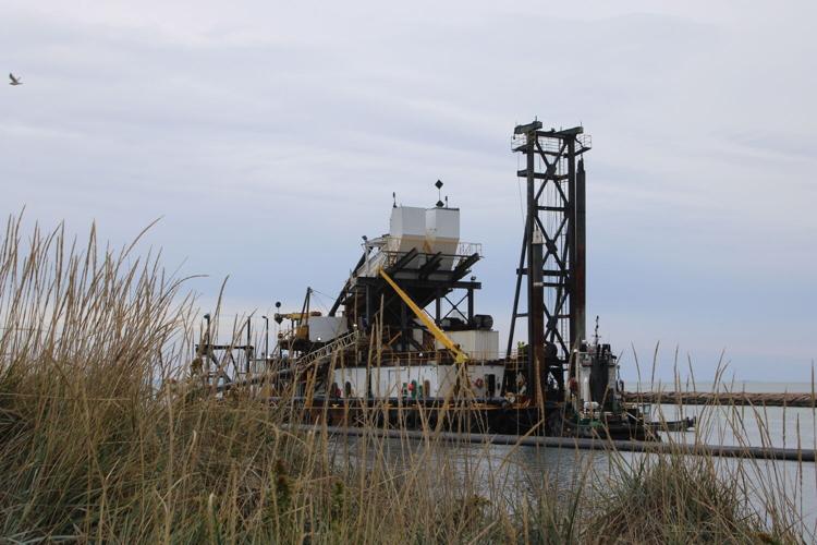 Dredge Oyster Bay Arrives for Long-Awaited Lake Montauk Operation | The ...
