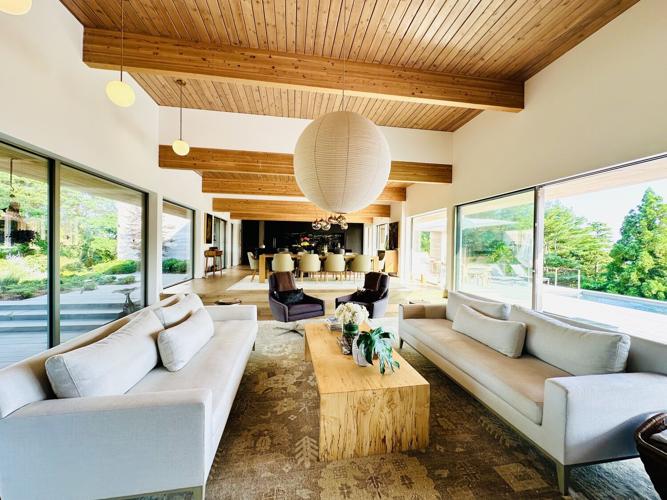 Artist Oz Van Rosen Fuses History and Modernism at the 'Moz Home ...