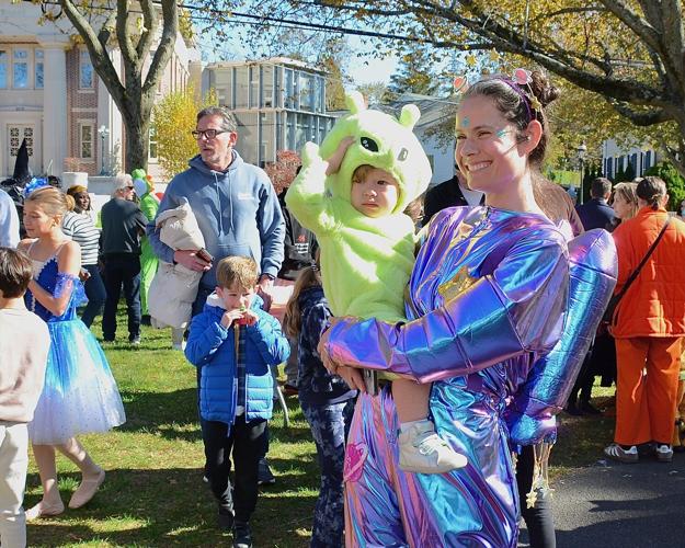 Sag Harbor Ragamuffin Parade Celebrates The Spooky Season | News ...