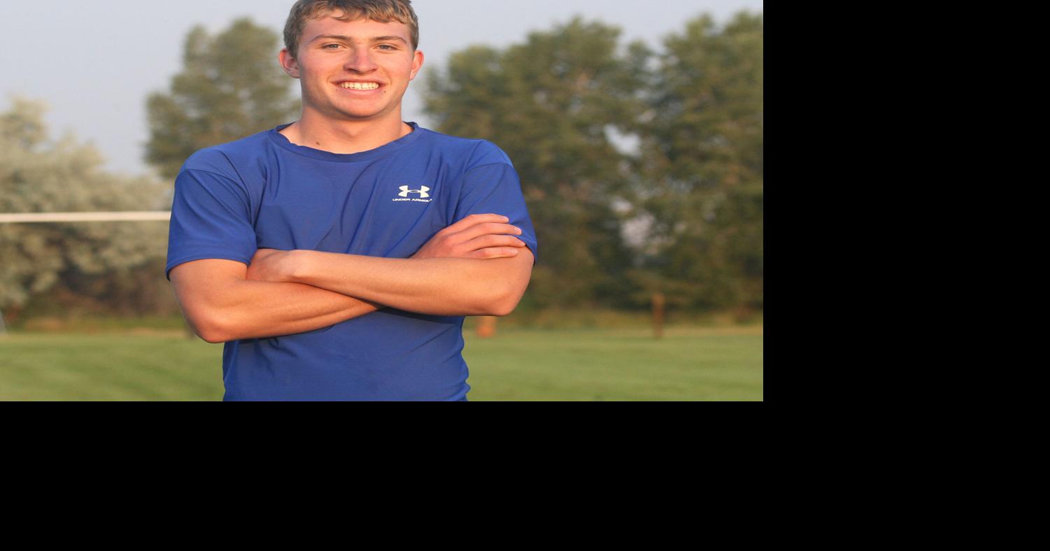 Junior quarterback Bryce Nye eggs-static to be guiding Twin Bridges Falcons