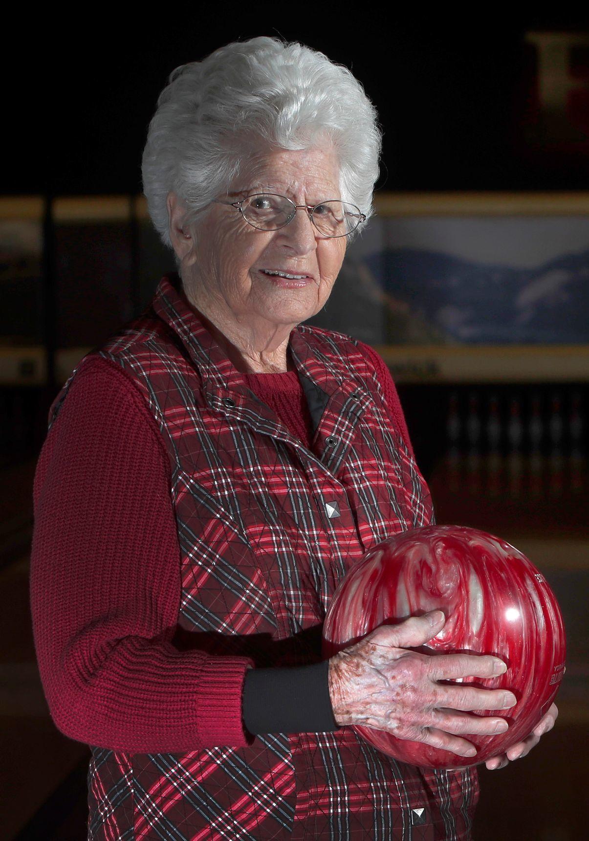 Billings senior bowler Alice Frank, 99, still rolling toward 100