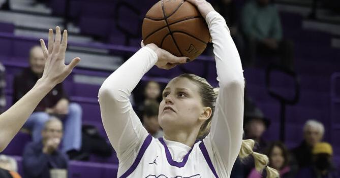 Carroll basketball sweeps Montana Western in Dillon