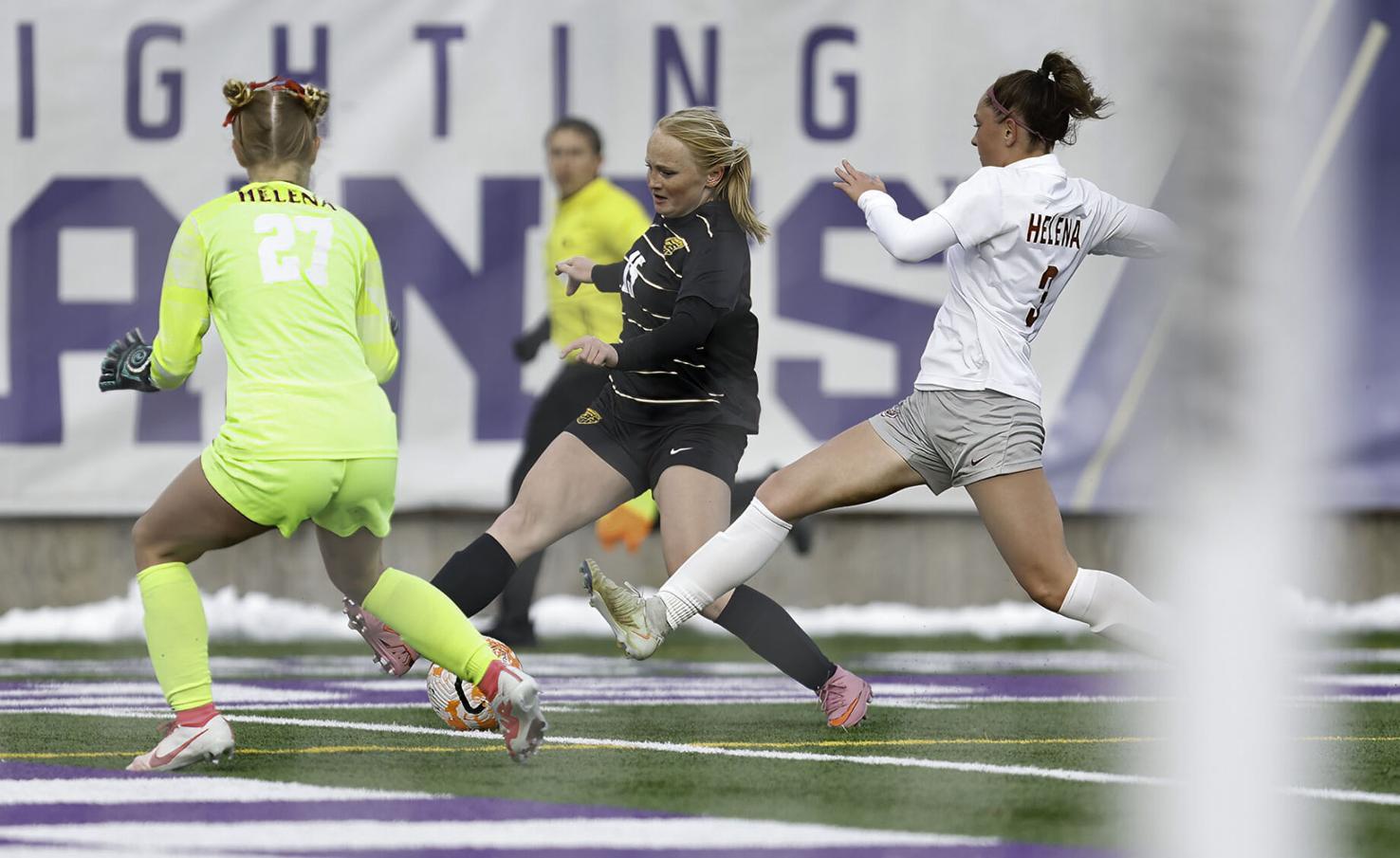 'Very good footballer' Hailey Hayes closes in on Helena goal record ...