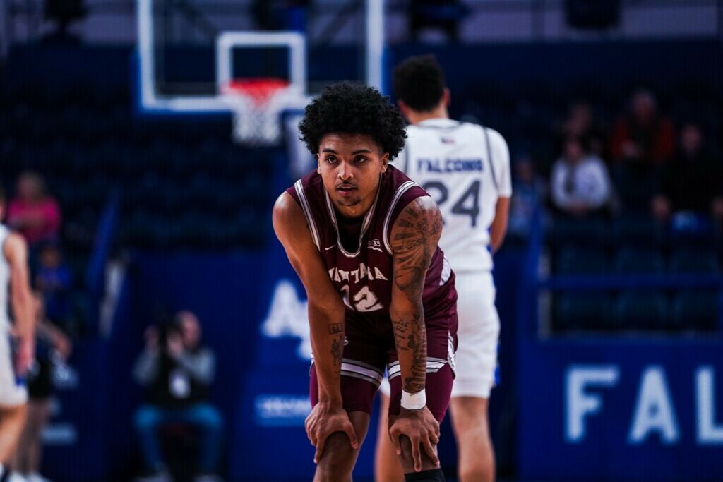 Brandon Whitney excels in return, but Montana's comeback bid falls ...