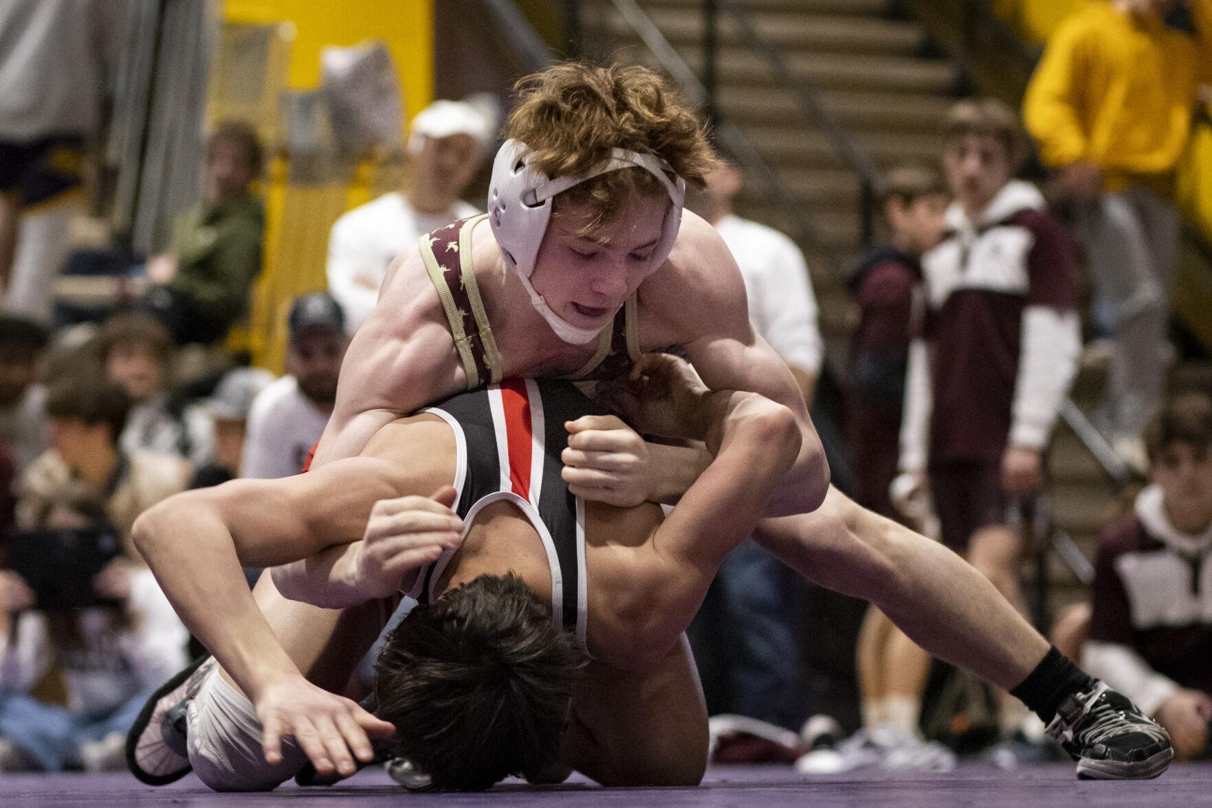 Aden Graves, Sidney outlast field to claim yet another Eastern A ...