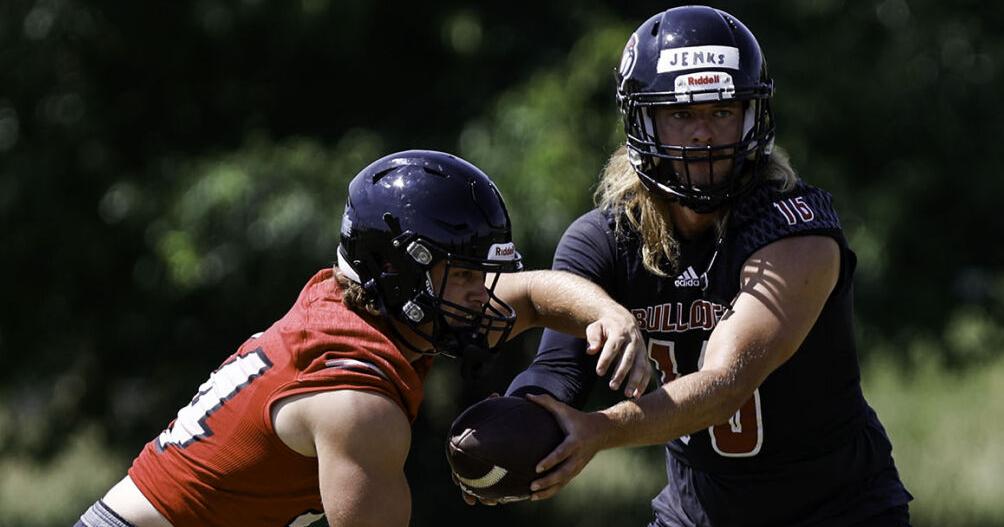 Palandri, Jenks battling to succeed Jund as Western's QB