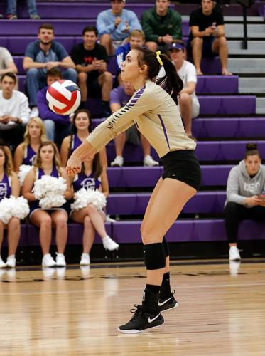 Carroll's Ayla Carpenter named Frontier volleyball Defender of the Week