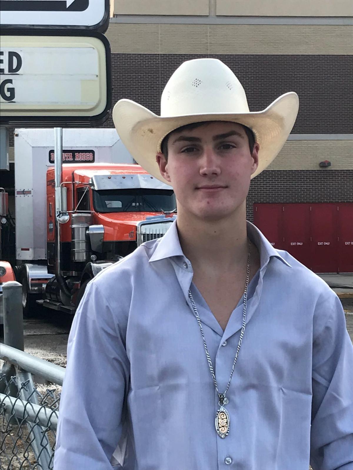 Jake Lockwood latest in family to chase bull riding dream