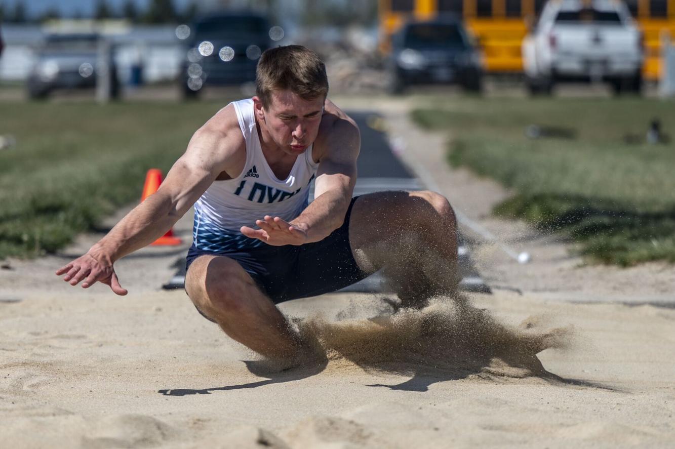 Loyola's Stack, Clevenger among state's best triple jumpers