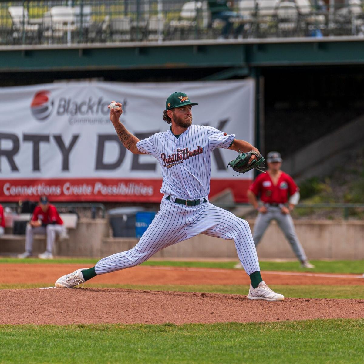 PaddleHeads pitcher delivers historic performance