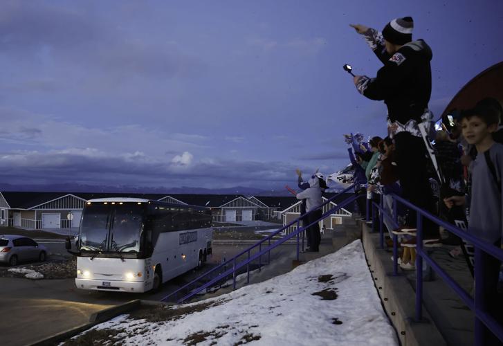 Dylan Cunningham, Patrick Crooks end on top with Bighorns