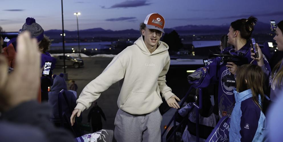 Dylan Cunningham, Patrick Crooks end on top with Bighorns