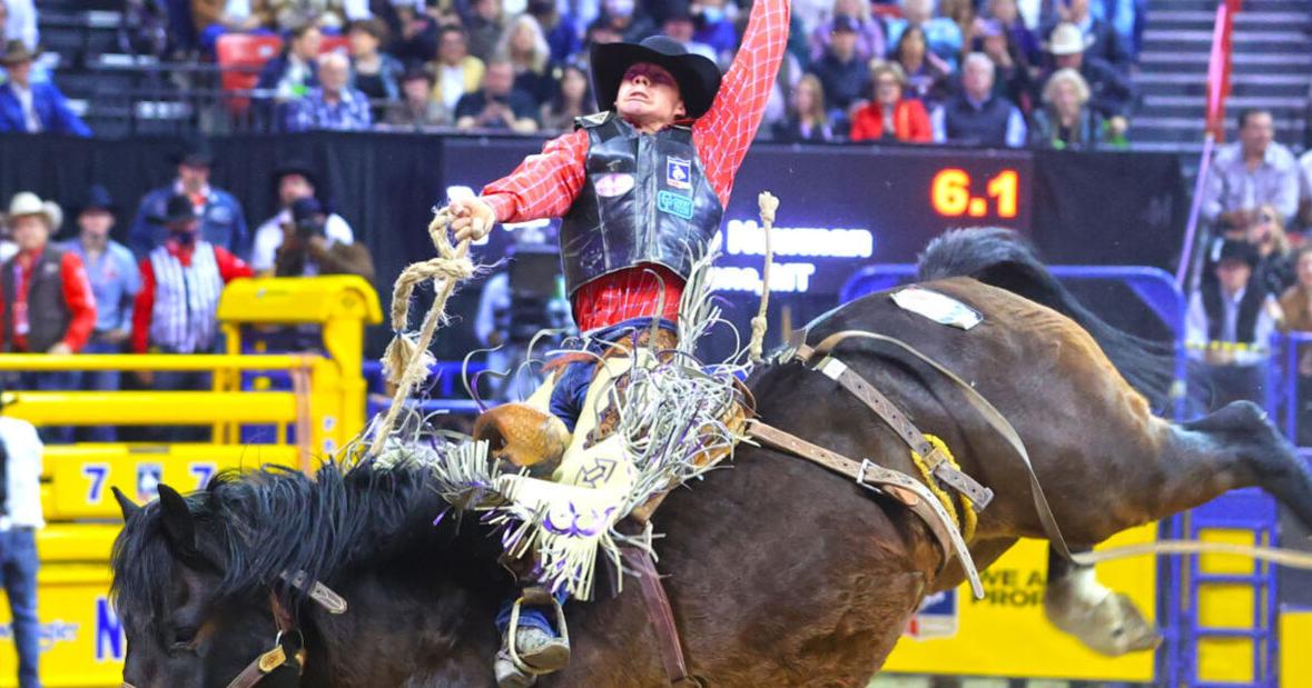 Melstone's Sage Newman sets regular-season saddle bronc earnings mark ...