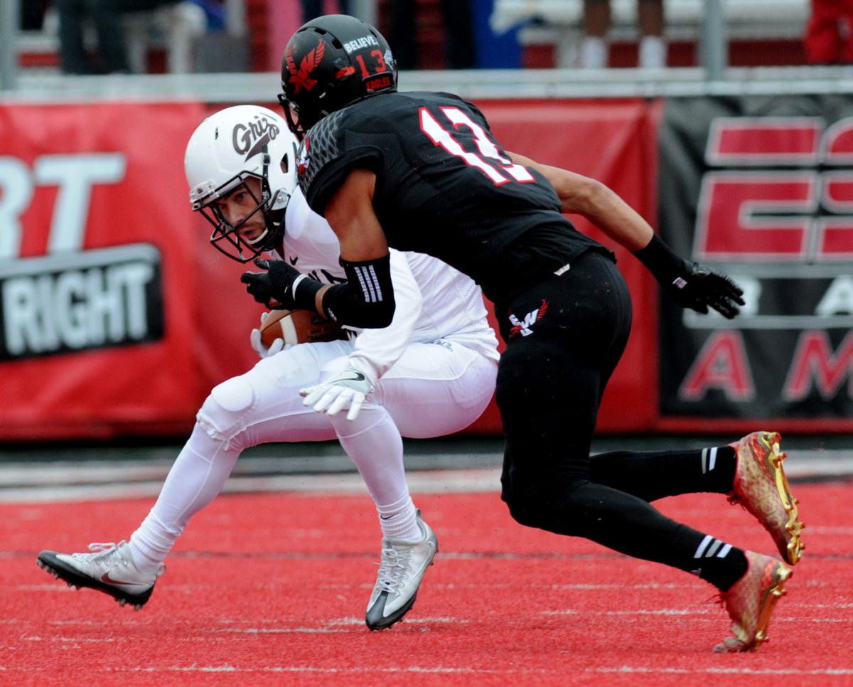 THE LAST PLAY: Caleb Lyons retires from football after his fifth ...