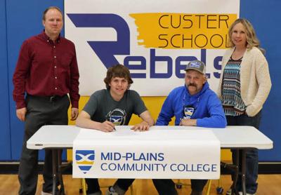 Custer-Hysham cowboy Ryatt Fraser inks with Nebraska JC