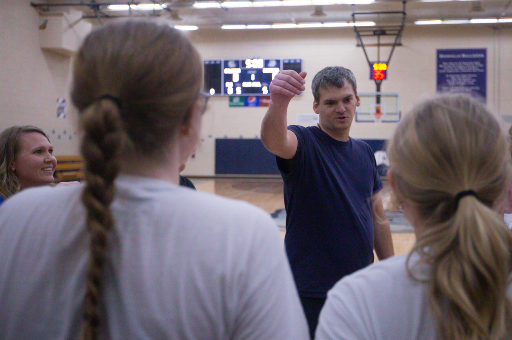 Bainville girls hoops wants to smash through more ceilings