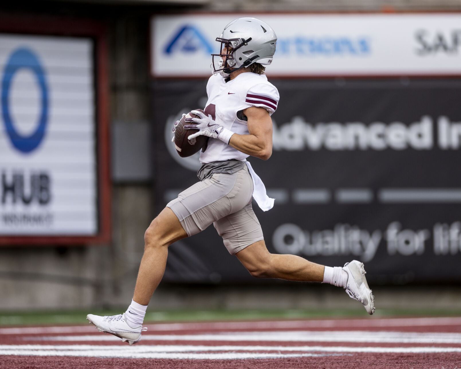 Montana WR Brooks Davis catching on in 3rd year of football