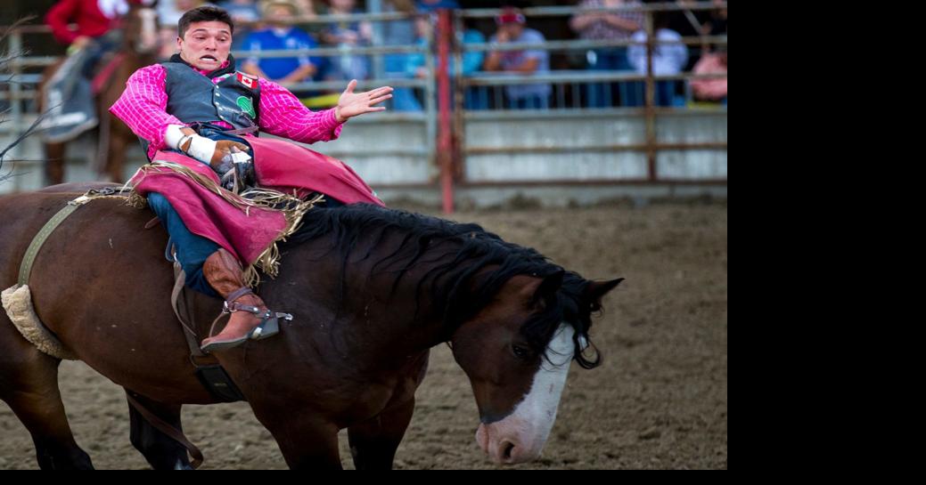 Lockhart is early barrel racing leader at Yellowstone River Round-Up