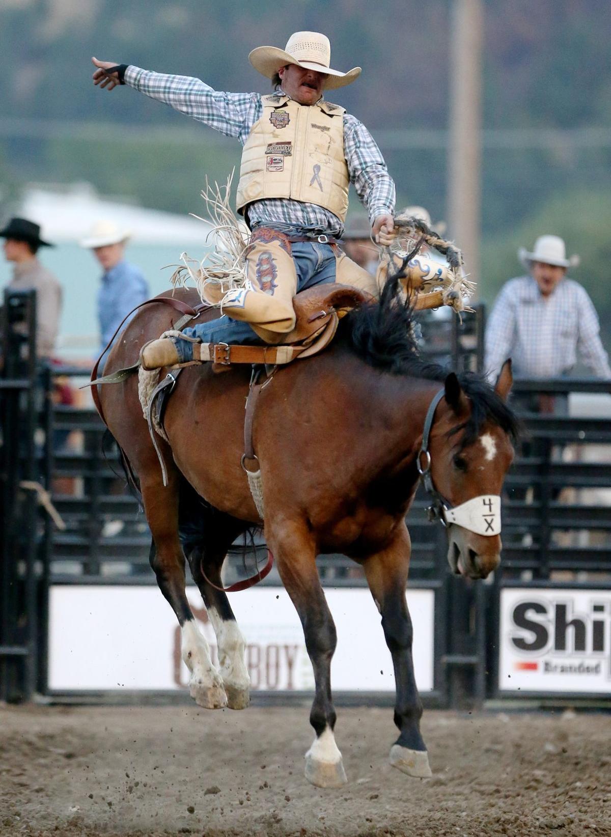 Tucker Zingg doubles his rodeo fun this summer | Rodeo | 406mtsports.com