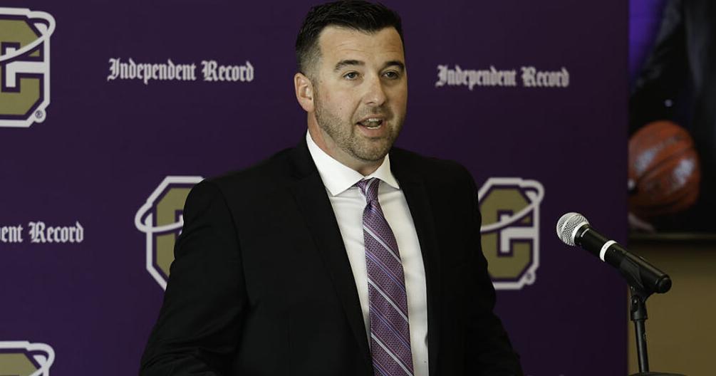 Carroll introduces Ryan Lundgren as men's basketball coach