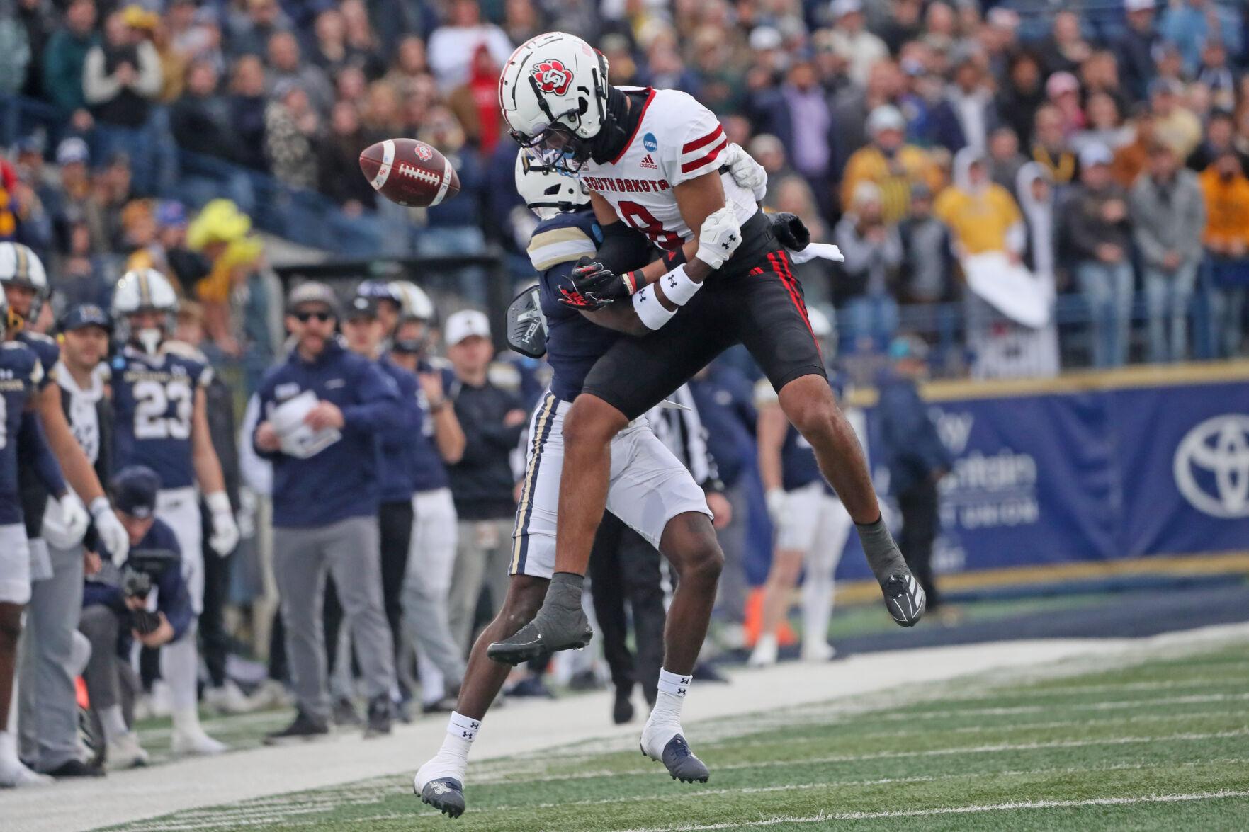 Montana State Bobcats beat South Dakota in FCS semifinals