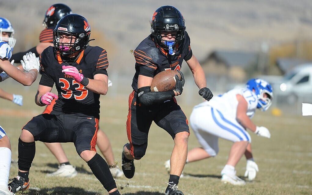 Manhattan scores late touchdown to beat Malta in rematch of 2024 state ...