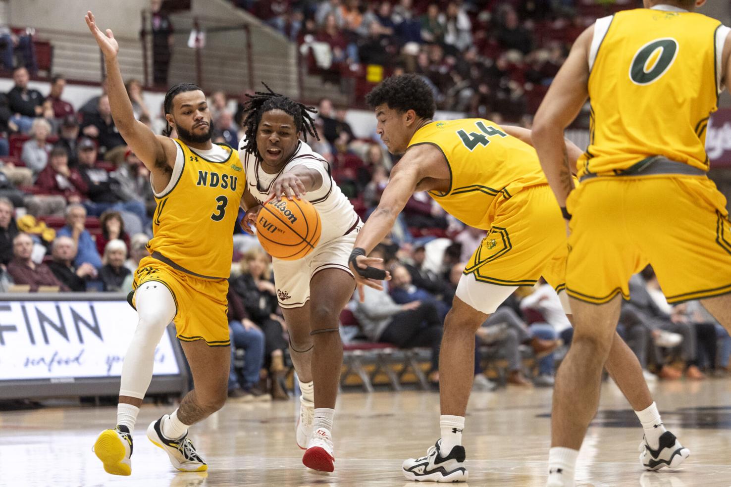 Montana falls to North Dakota State in basketball | PHOTOS