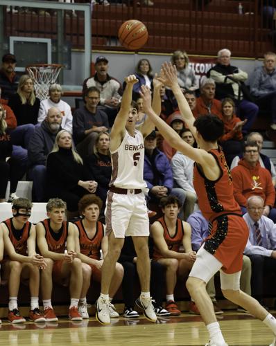 Helena High rains season-high 11 3-pointers, beats Hellgate