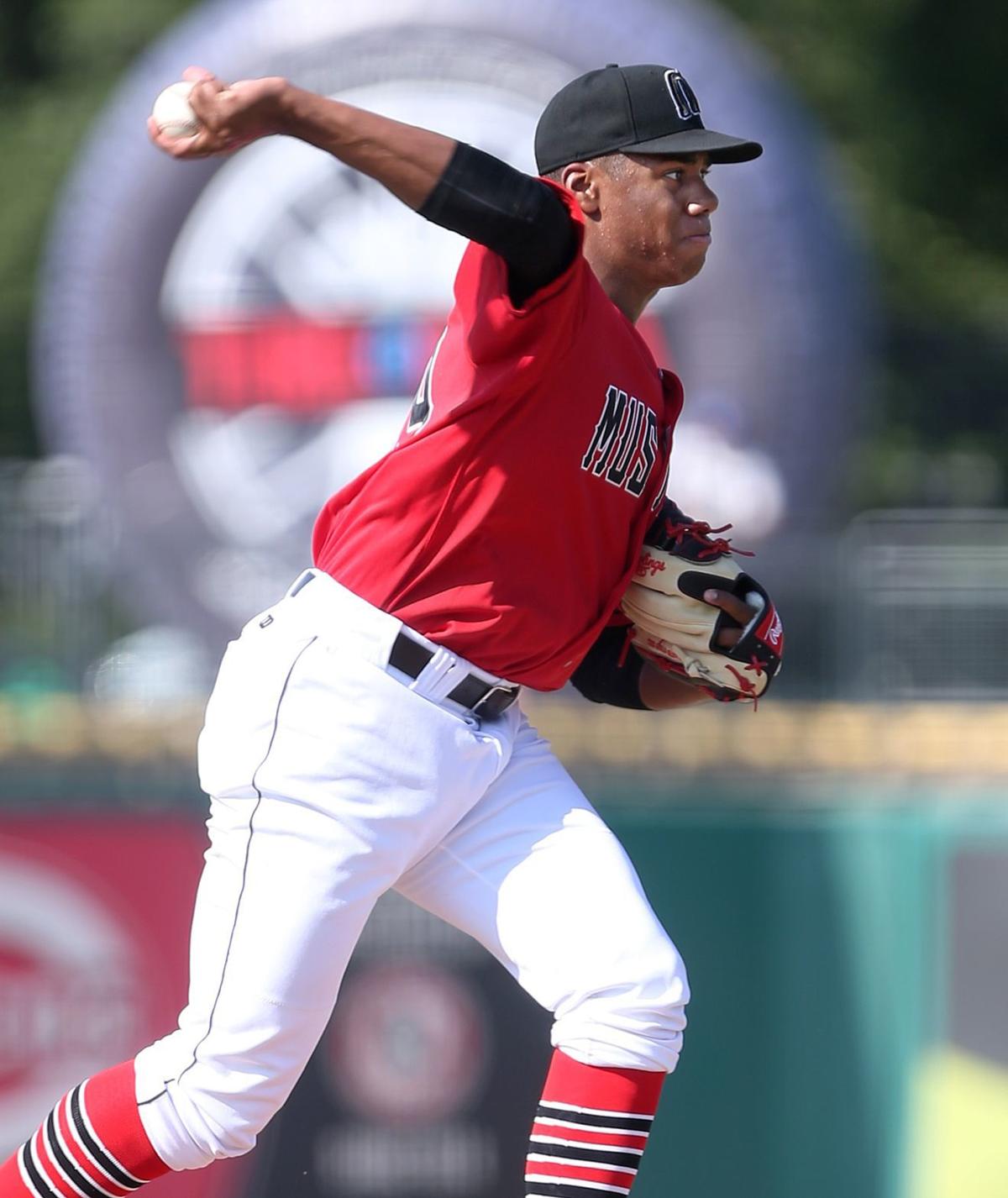Hunter Greene makes long-awaited debut at pitcher in Billings Mustangs ...