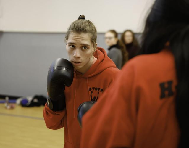 Helena 'gym rats' take shot at silver gloves championship