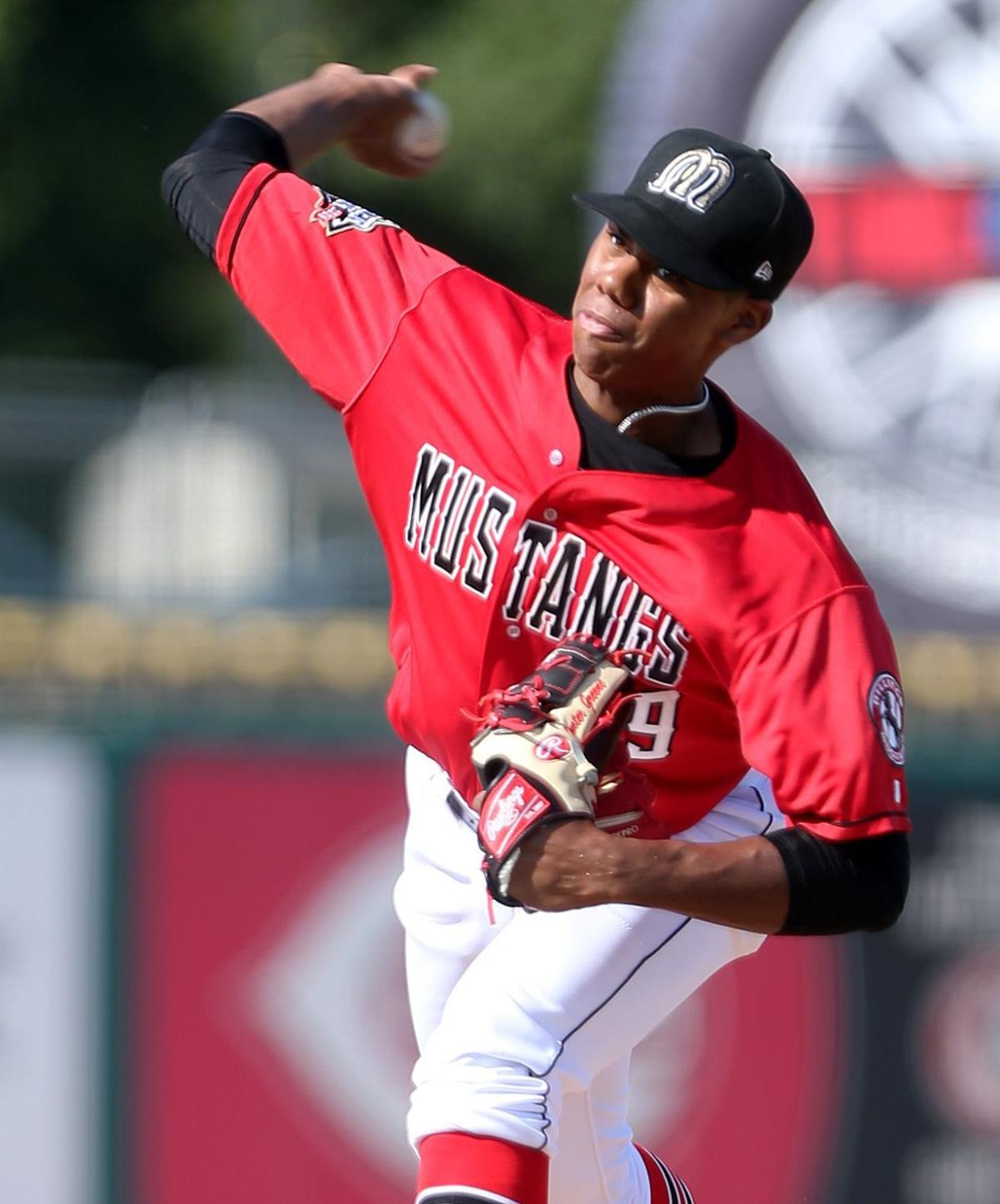 Hunter Greene makes long-awaited debut at pitcher in Billings Mustangs ...