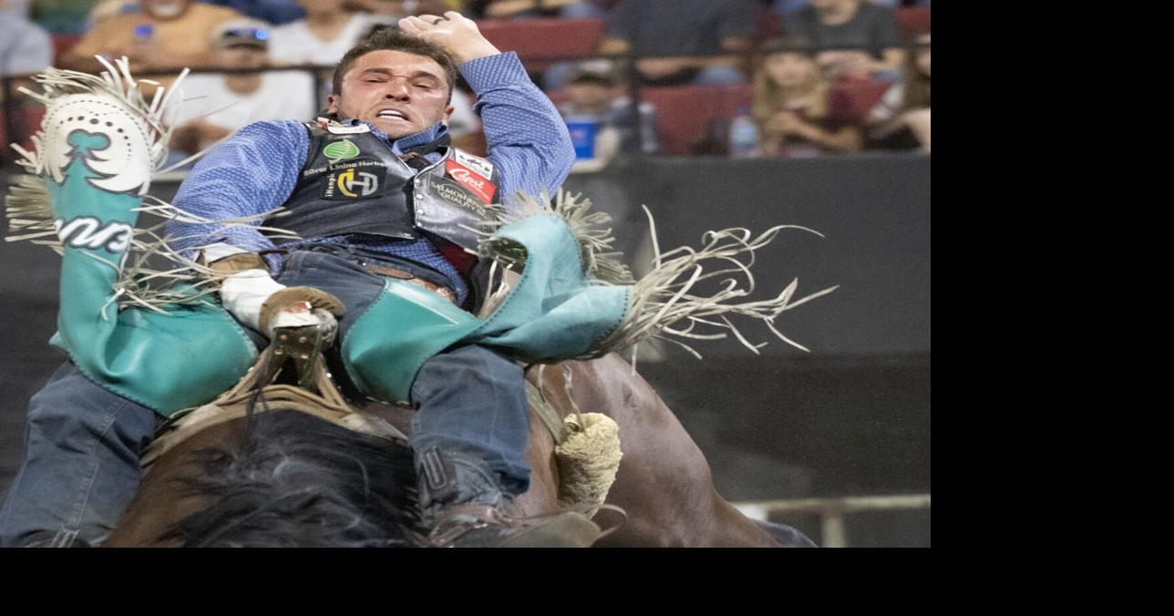 Corvallis bareback rider Caleb Bennett in world title picture as NFR ...