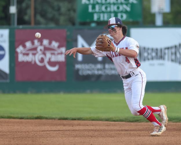 Scotty Klinker, Trigg Mapes propel Great Falls Chargers past Helena ...