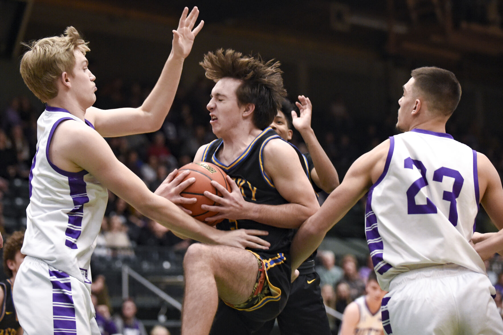 Dylan Bache leads Butte Bulldogs to seventh straight win