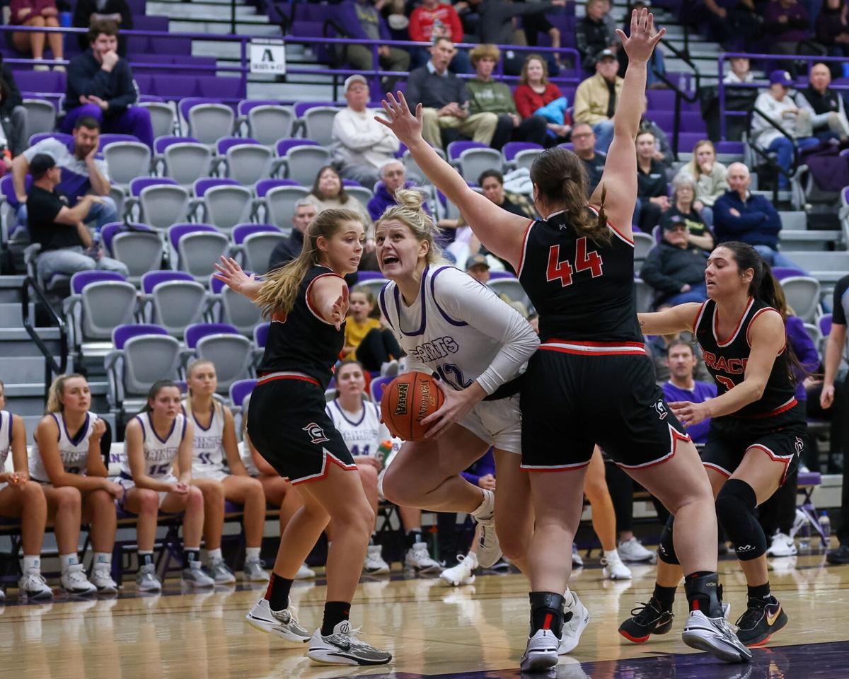 Pickens' milestone bucket lifts Carroll to 6th-straight win