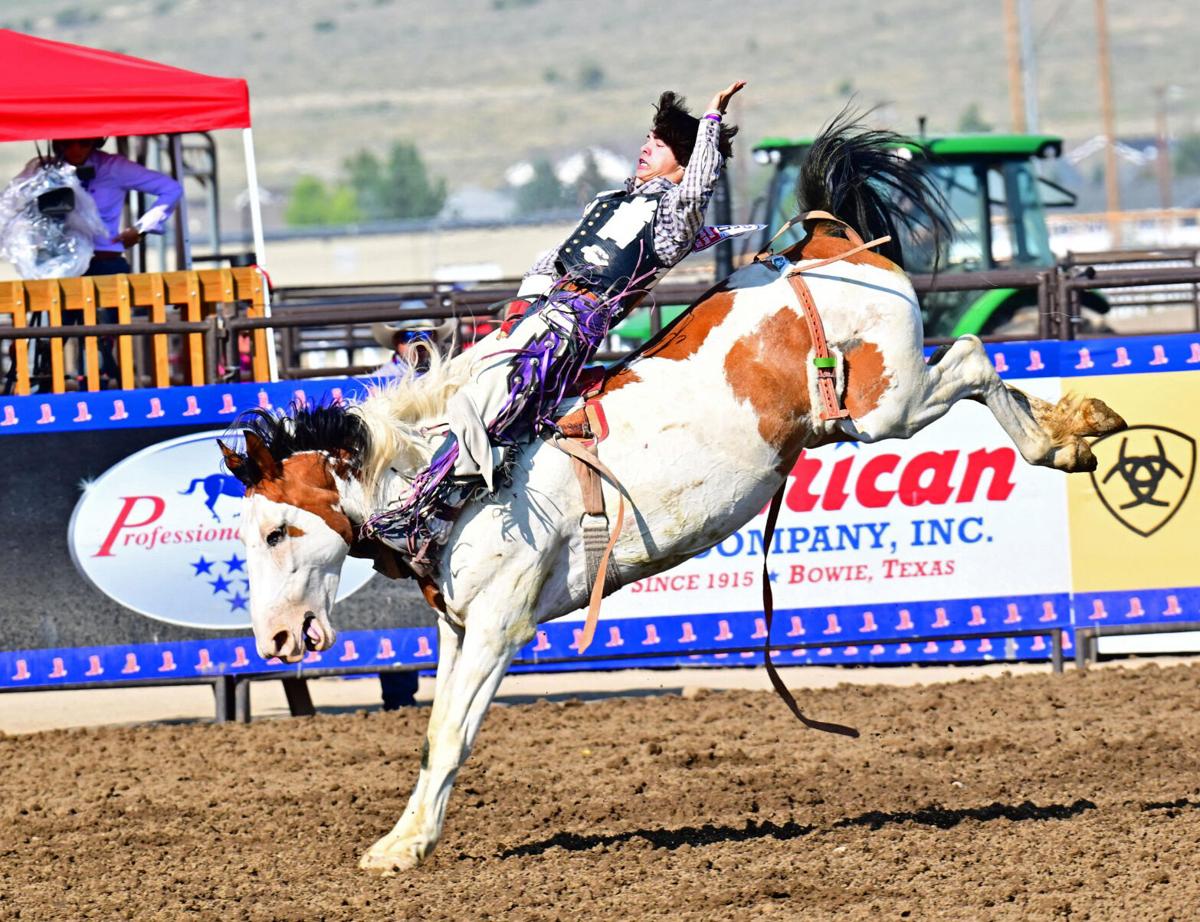 Columbia Falls' Azzy Lara leads bareback at rodeo finals