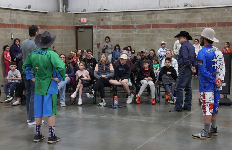 Pro bull riders and Flint Rasmussen host junior clown clinic at Metra