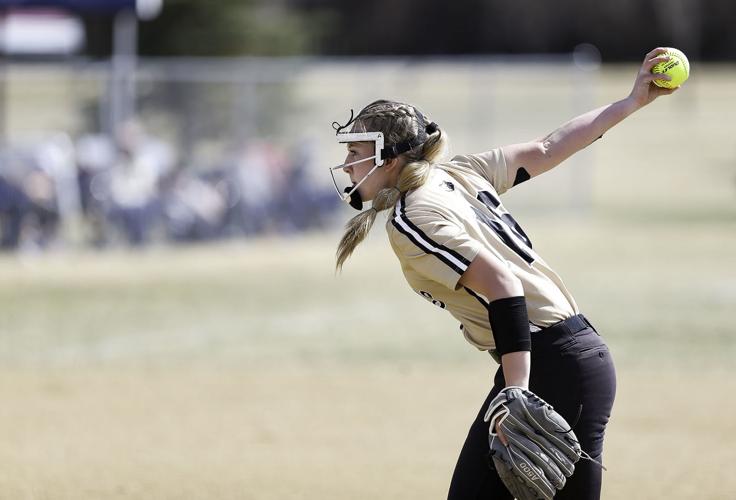 Helena High wins in dramatic fashion as Bengals, Capital split in ...