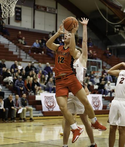 Helena High rains season-high 11 3-pointers, beats Hellgate